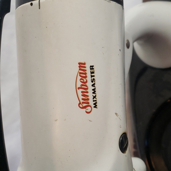 Sunbeam | Kitchen | Vintage 94 Sunbeam Mixmaster Stand Mixer Model 9 ...
